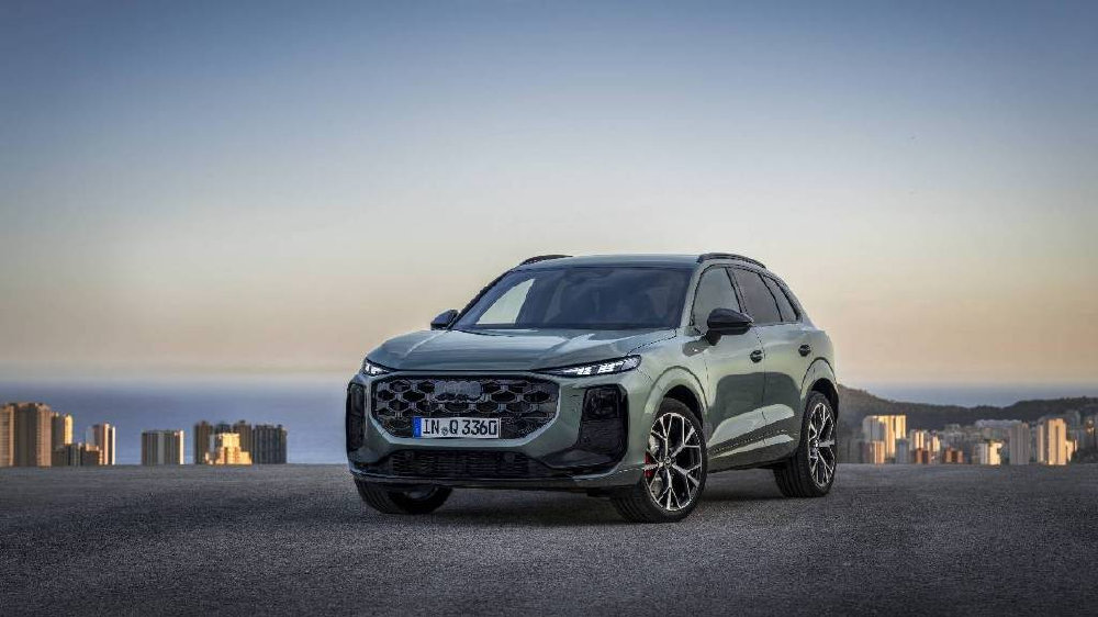 第三代奥迪Q3发布 搭载1.5T插混系统，纯电续航120km-新浪汽车