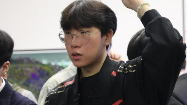 Doinb直言JDG已经发生内讧，像极了当年的FPX，只能解散了|内讧|比赛|选手_新浪新闻