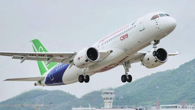 欧美联合围剿，C919国际订单泡沫破灭，中国大飞机却突迎转机|大飞机|波音|中东_新浪新闻