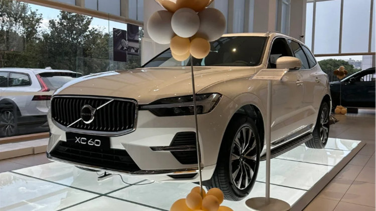 终端优惠9万多，2.0T+8AT+48V轻混，沃尔沃XC60可以入手了？-新浪汽车