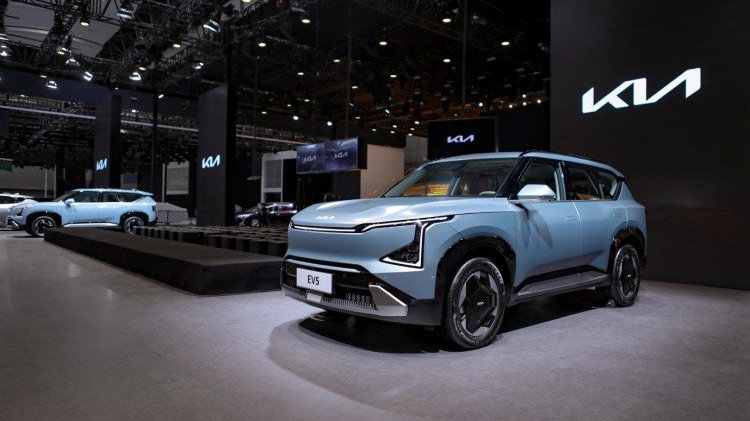 售14.98万元起，起亚汽车2025款EV5纯电家族上市-新浪汽车