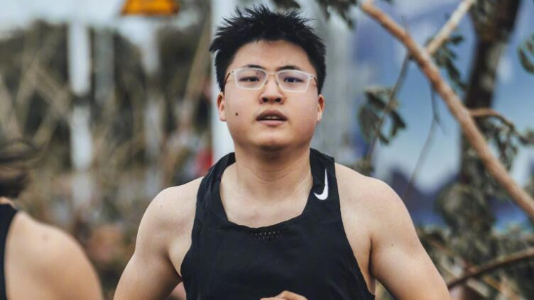 Icon嘲讽Uzi队伍，直言队员首字母连起来，是SBAD战队|字母|战队|队员_新浪新闻