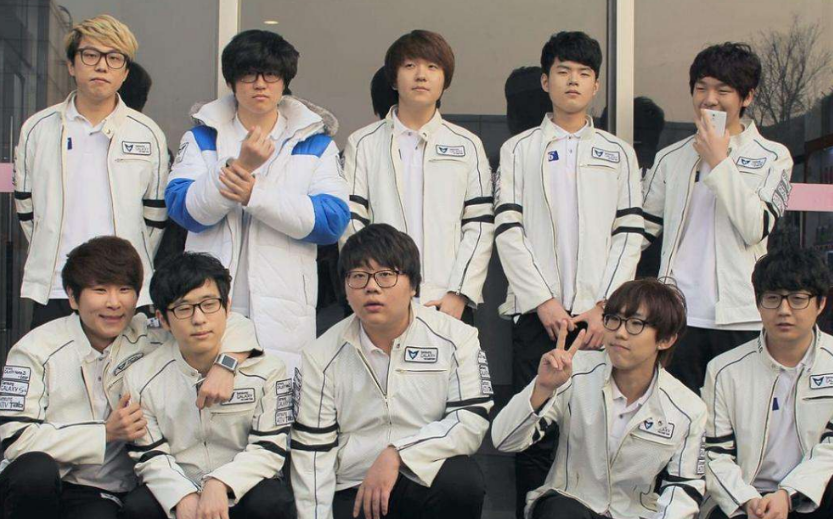 从Deft到戴先生！他身上始终带着三星十子的倔强|三星|总决赛|新人_新浪新闻