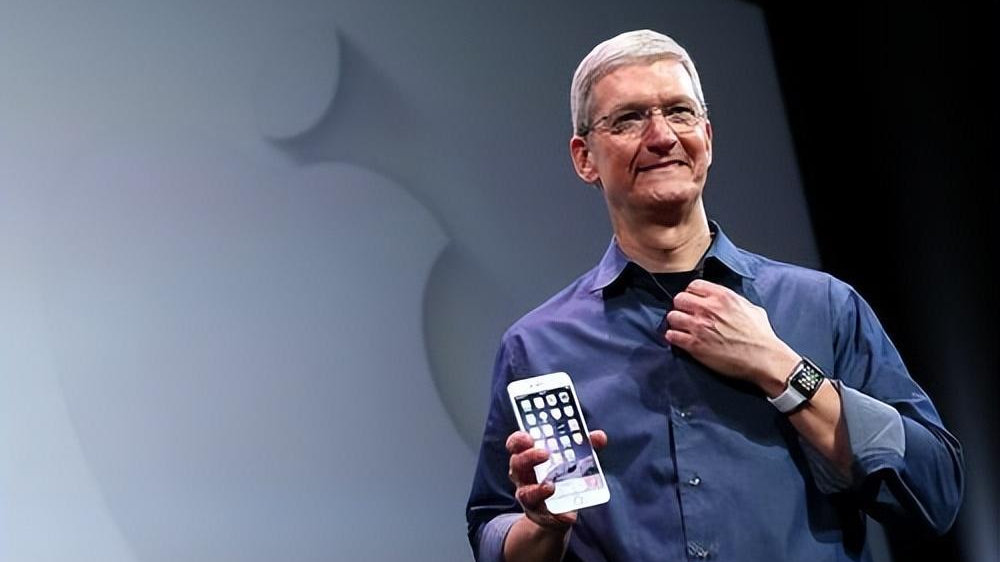 自带热搜体质！3年来首次来华的库克，又被媒体放大了！|iPhone 6|库克|苹果_新浪新闻