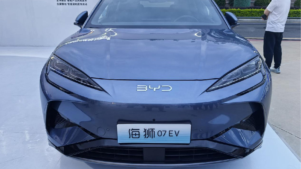 比亚迪高阶全能SUV上市，海狮07EV凭实力在中型SUV市场崭露头角-新浪汽车