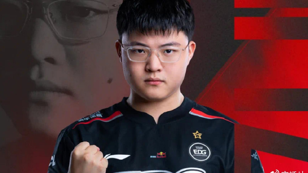 Uzi除非给俱乐部塞钱！Doinb爆料LPL没人要老选手|选手|老头|俱乐部_新浪新闻