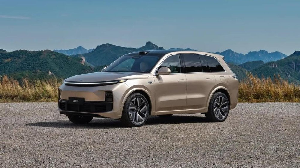 同样都有大彩电，凯迪拉克XT6、理想L8怎么选-新浪汽车