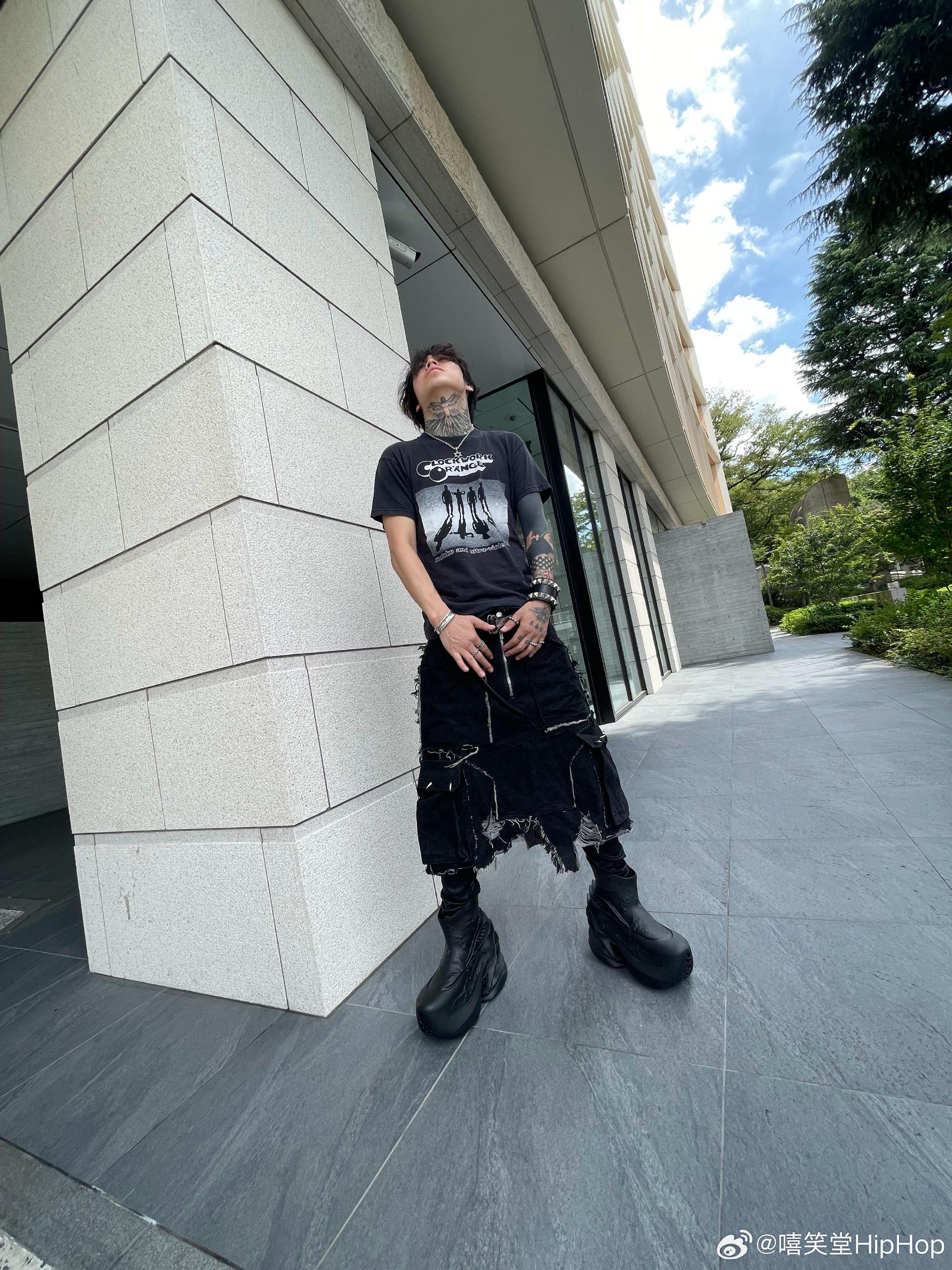 这么帅？Psy.P分享了今日OOTD 你爱上了吗？|彩虹_新浪新闻