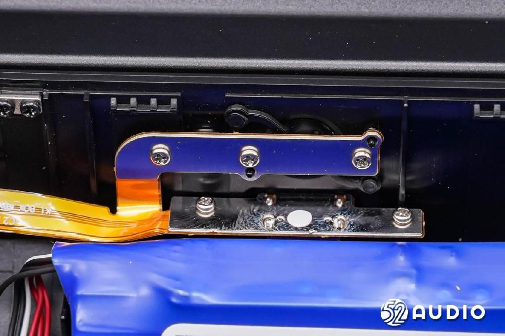 讯飞智能无线麦克风C1拆解，采用LEAudio方案，支持LC3+编解码技术