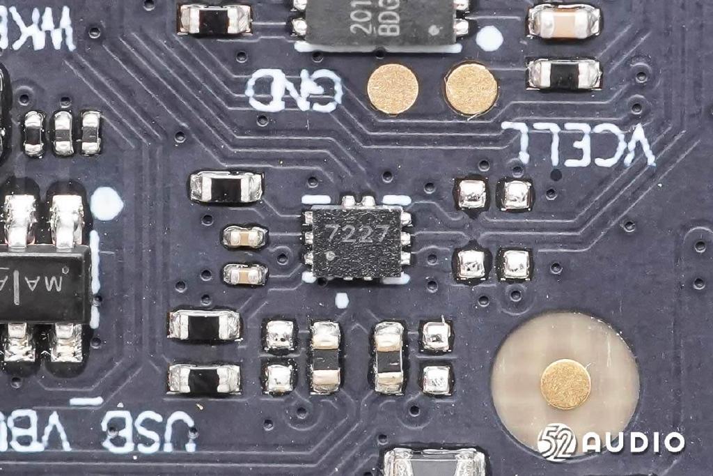 讯飞智能无线麦克风C1拆解，采用LEAudio方案，支持LC3+编解码技术