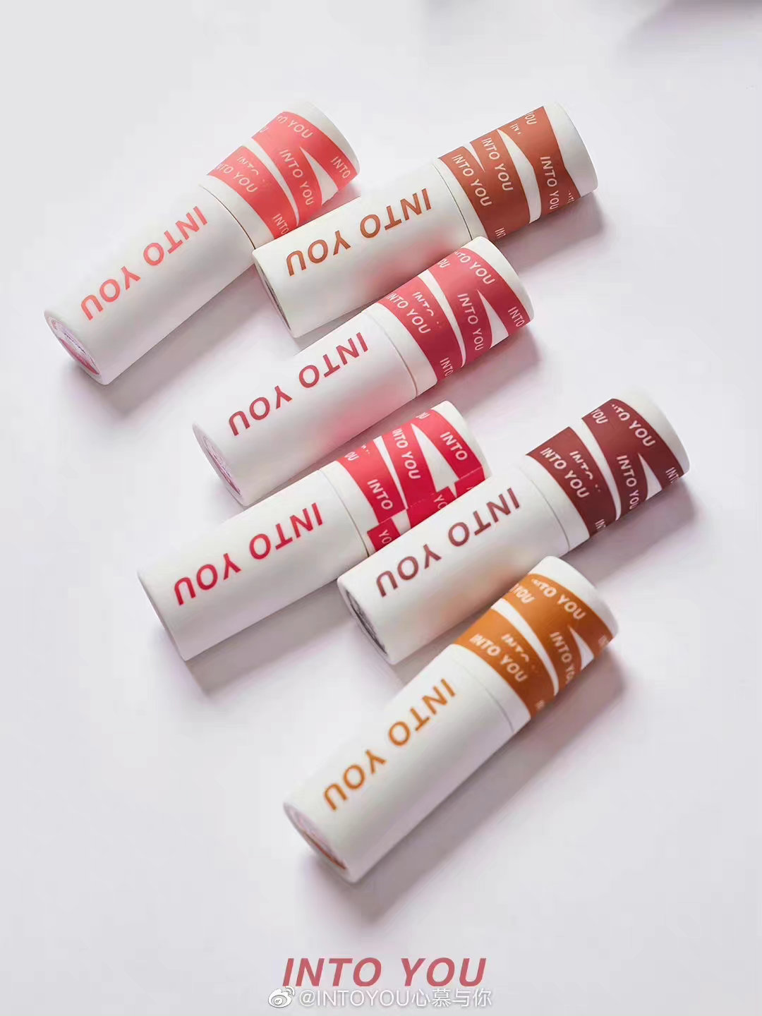 国货INTO YOU软萌出圈，携皮克斯草莓熊空降成都太古里