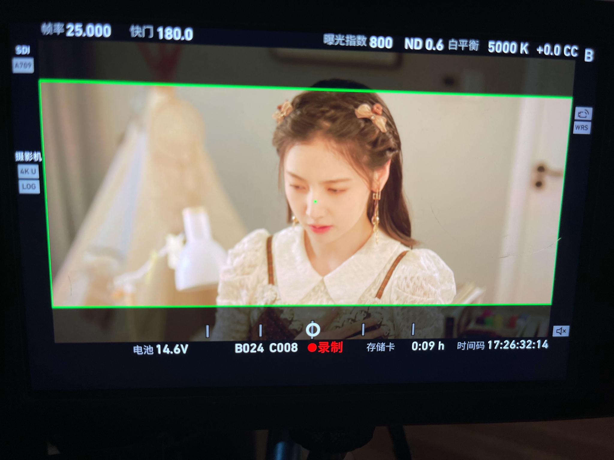 丨滴～捡到赵粤超绝美片场日常碎片6p！|赵粤|片场|碎片_新浪新闻