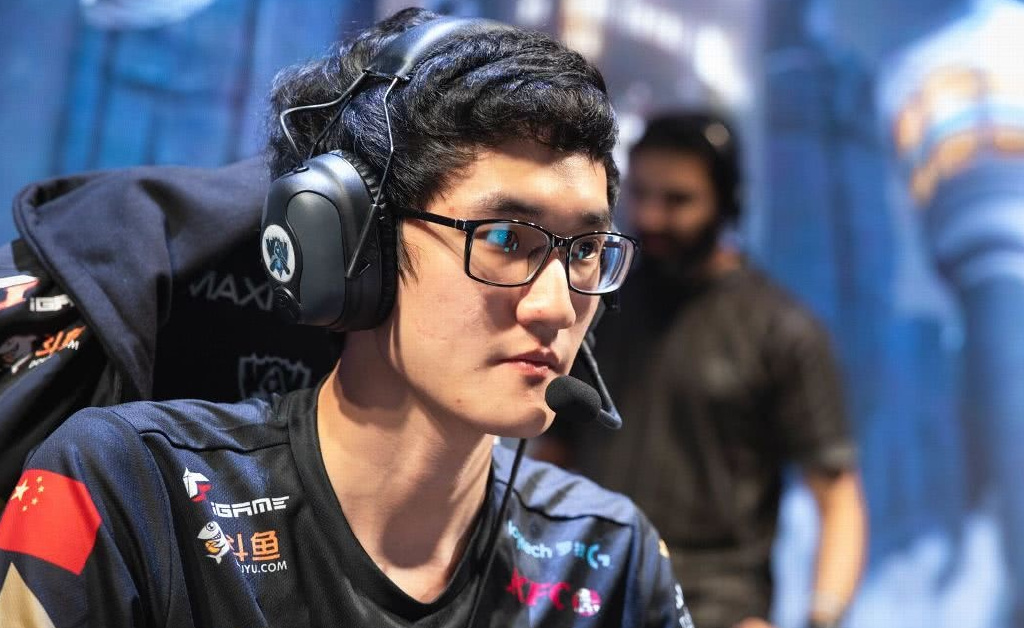 大舅子第一，刘青松第二！韩网票选LPL最帅的三名选手