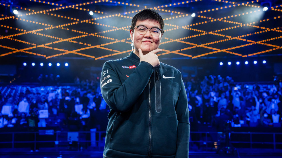 369、Zeus到底谁更出色？世界赛数据对比，前者更全面|参团|选手|总决赛_新浪新闻