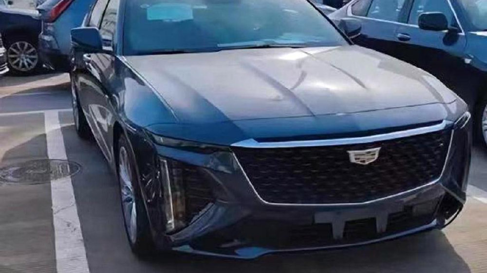 新一代凯迪拉克CT6曝光，升级曲面双连屏，2.0T动力，外观更运动-新浪汽车