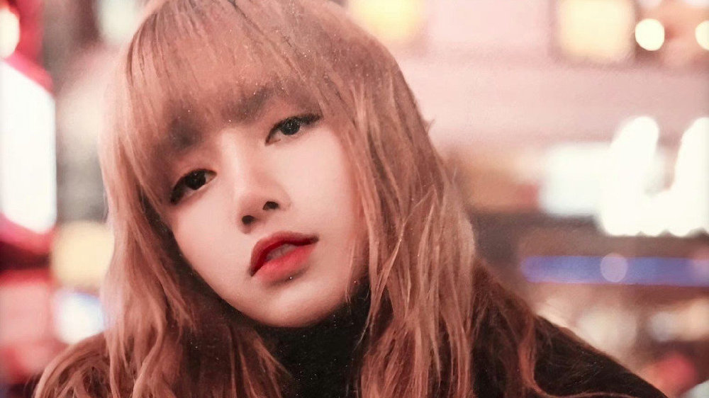 Lisa的最新状态曝光，失去韩流滤镜的她，连粉丝都快认不出她来了|粉丝|韩流|滤镜_新浪新闻