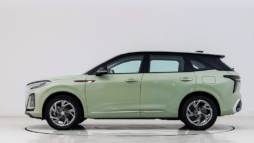 2025款红旗HS3 PHEV和红旗H5将上市，有什么优缺点-新浪汽车