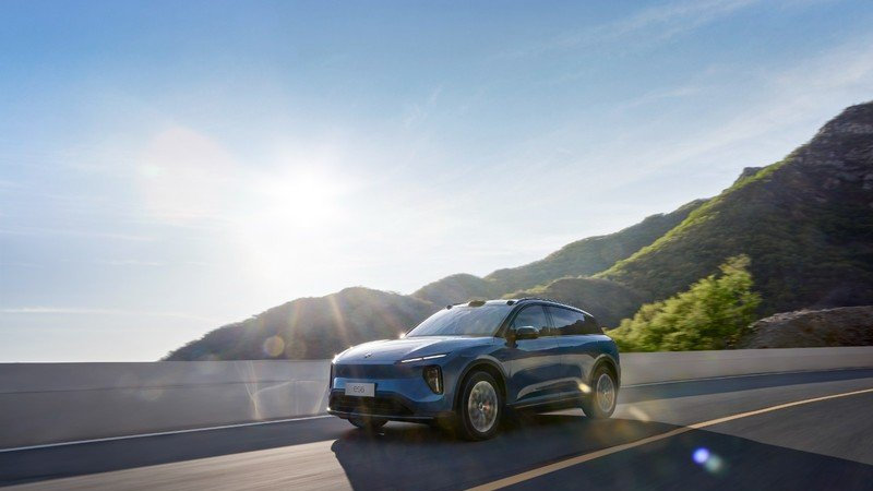 新豪华VS传统豪华！蔚来ES6、奔驰GLC买哪台？-新浪汽车