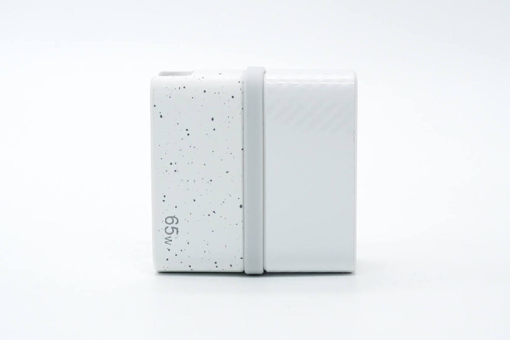 商旅出行新方式，续航、视频拓展、存储皆出色，Cyberize 玲珑坞评测