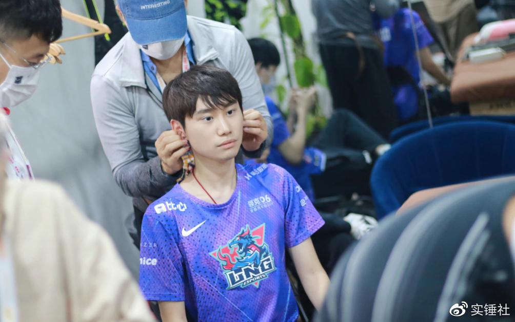 阿乐加入EDG后训练赛起飞！Doinb谈自己新队伍当场破防：你们别急