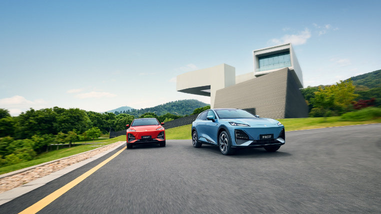 深蓝S07华为乾崑智驾ADS SE版，智驾体验超City-新浪汽车