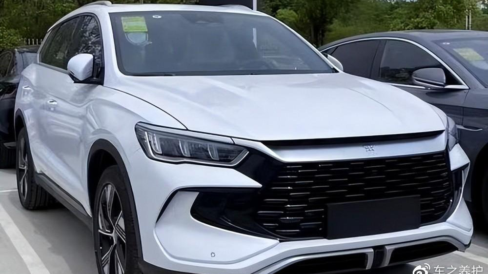 比亚迪最好卖的紧凑级SUV升级了，加长88mm，上市又是爆款-新浪汽车