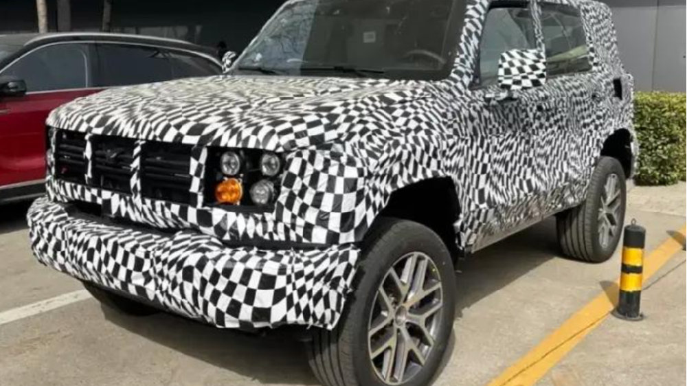 现款15.98万起售，全新一代北京BJ40谍照曝光，配无边框车门-新浪汽车