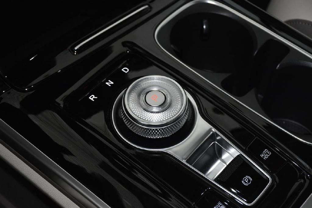 车长超5米1，配2.0T+8AT，月销量仅为44台，比停产还难受！