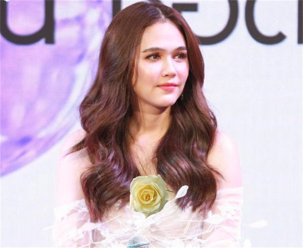 泰星Chompoo回应富商老公出轨传闻，承认签署百亿财产遗嘱