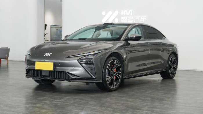 详解智己L7：零百加速3.87秒，纯电续航615公里，售36.88万起-新浪汽车