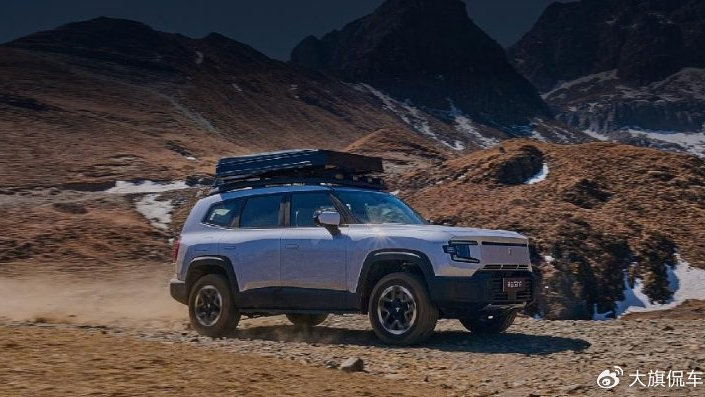 新硬派SUV深蓝G318正式上市 17.59万起售让硬派“卷”起来|差速锁|机械|赛博_新浪新闻