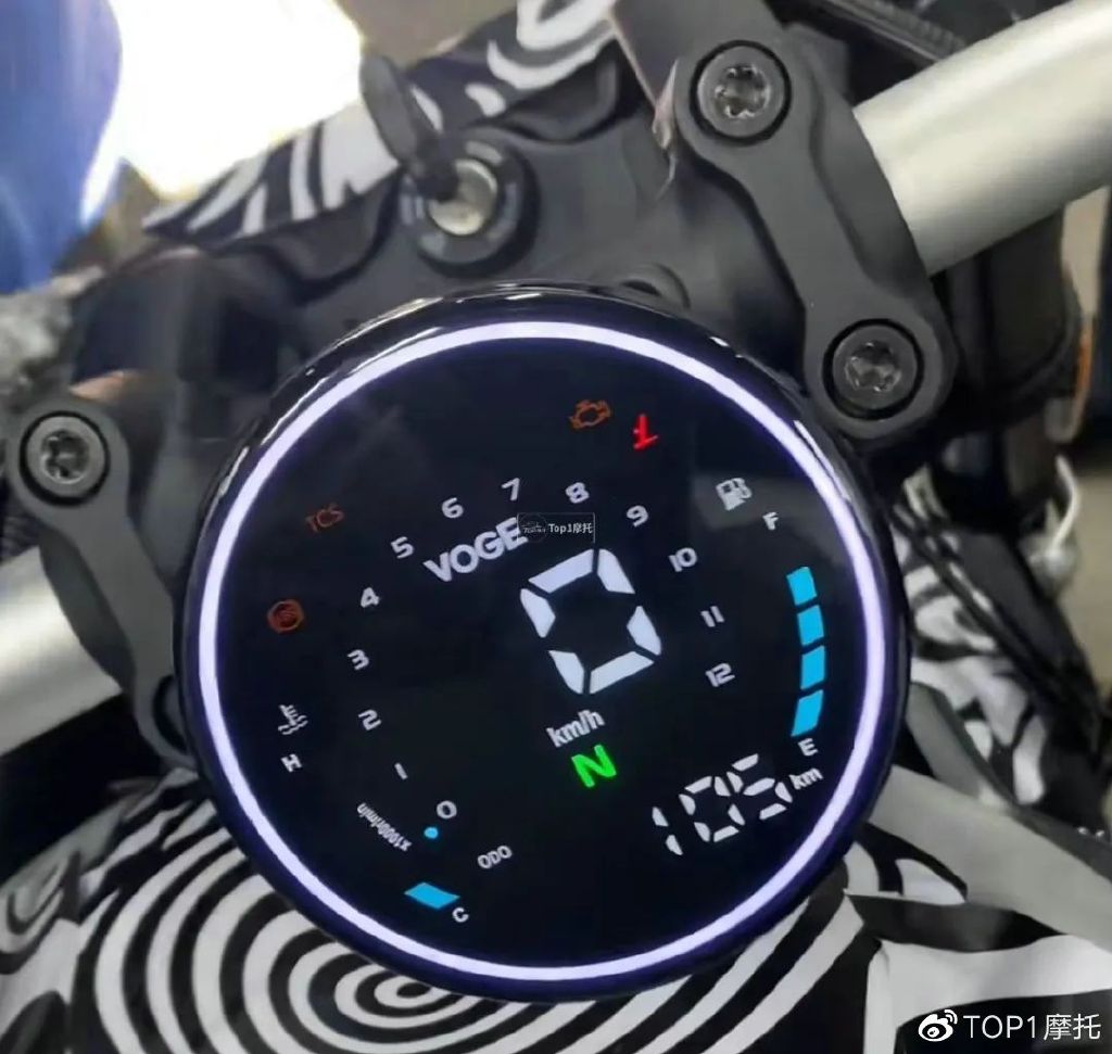 全系标配TCS功能？无极CU525实车曝光，打造国产运动巡航新标杆