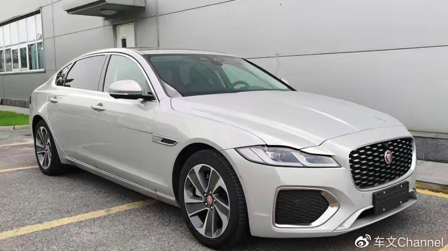 新款捷豹XFL实车来袭，2.0T+8AT，两种外观，还看BBA？-新浪汽车