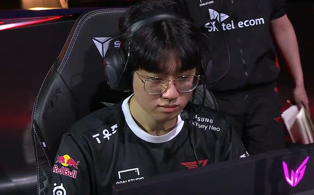 LCK：Deft重回巅峰难救主！T1让一追二送DK首败