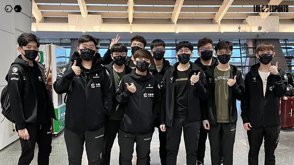 【玩加出品】BYG战队科普：承赤色天马之志 PCS新军来袭|AHQ|PCS_新浪新闻