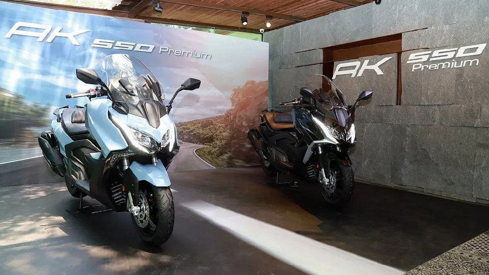 标配弯道ABS、TCS、定速巡航，光阳AK550新款台湾首发-新浪汽车