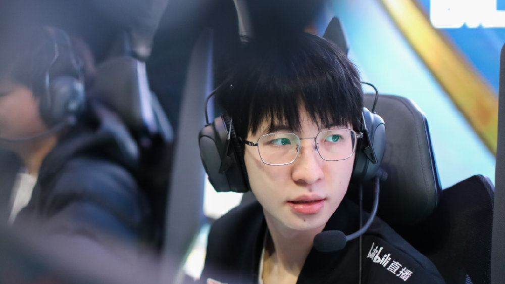 微博杯：Elk痛击老东家！BLG击败WEA晋级四强|选手|赛季|晋级_新浪新闻