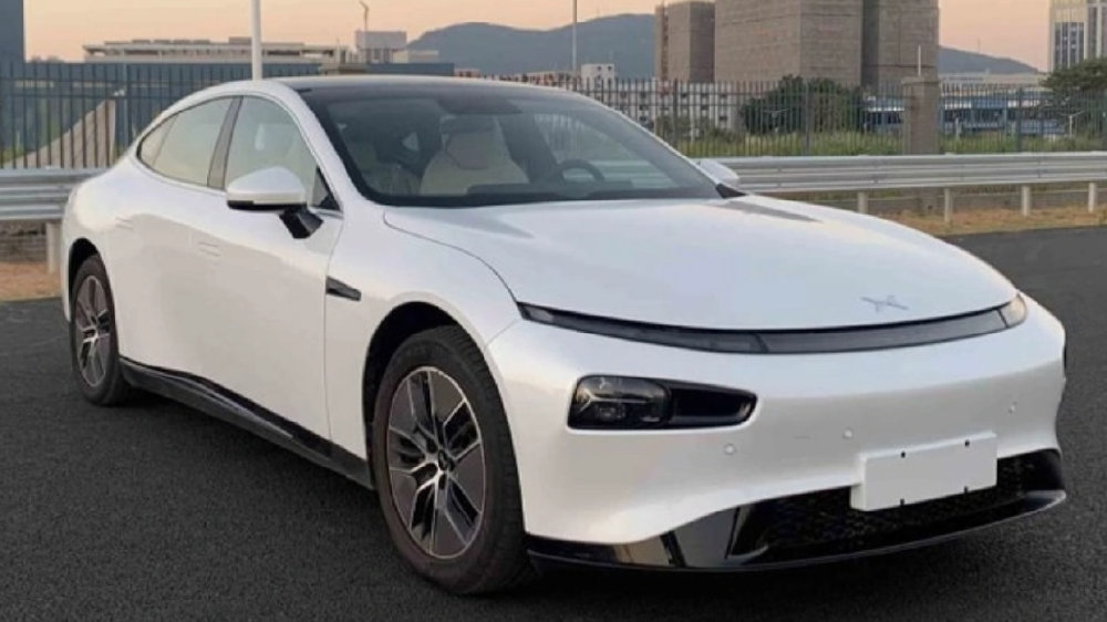 新款小鹏P7或命名P7i 将于3月正式上市-新浪汽车