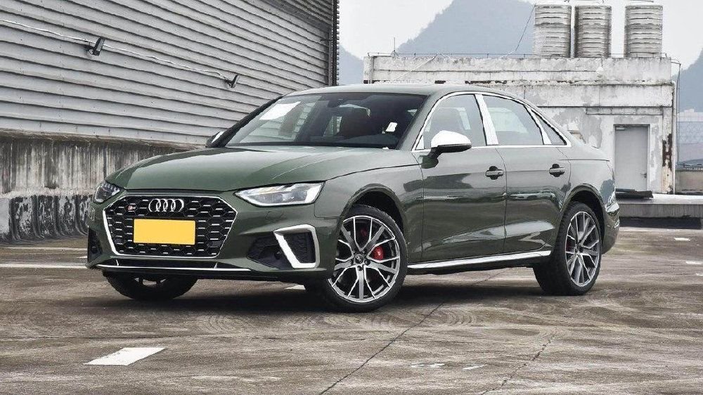 低调却是精品，纯进口配3.0T+8AT，4.7秒破百，带你看奥迪S4-新浪汽车