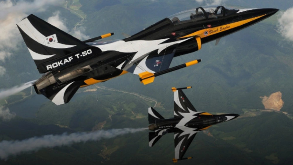 军机再次降落高雄，在涉及台湾问题上，韩国触碰中国的底线|高雄|军机|韩国_新浪新闻