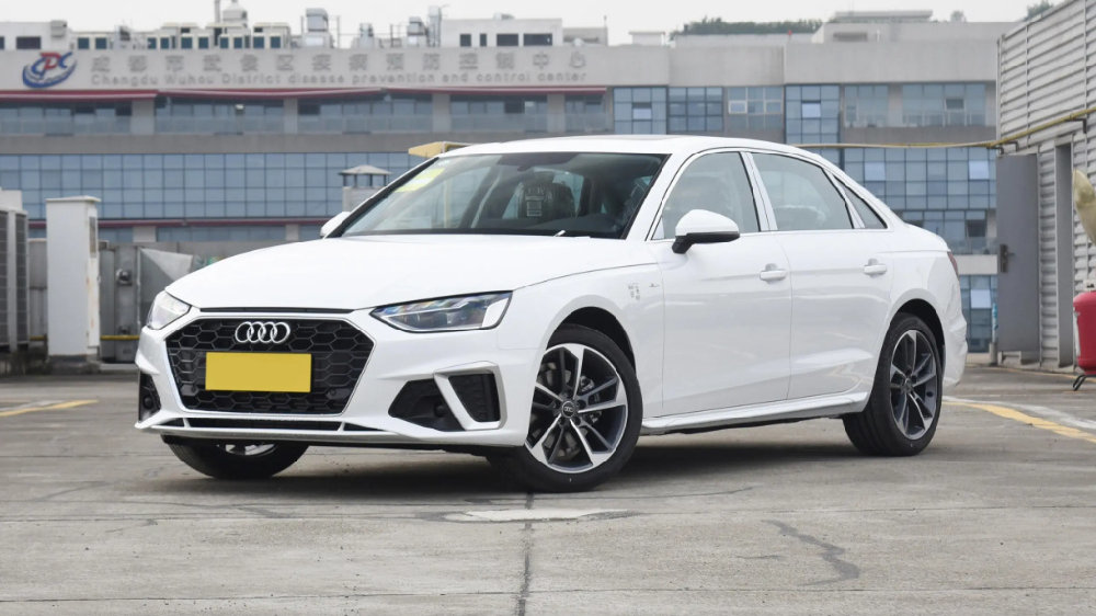 换代在即，不到20万可入手，奥迪A4L还值得入手吗？-新浪汽车