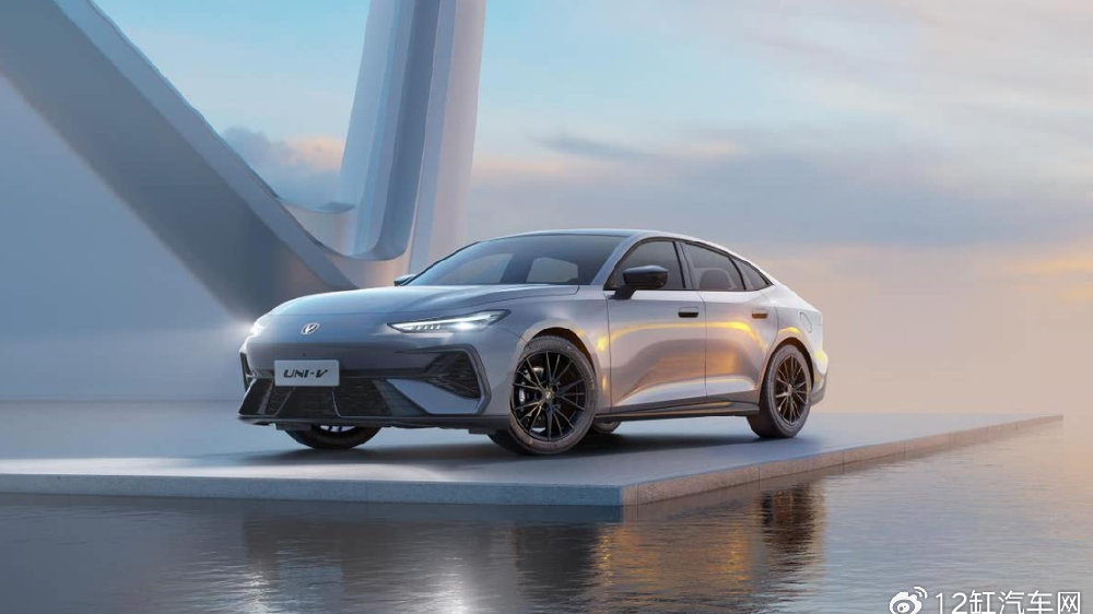 第三代长安UNI-V，A7变兰博基尼，年轻人的第一台车！-新浪汽车