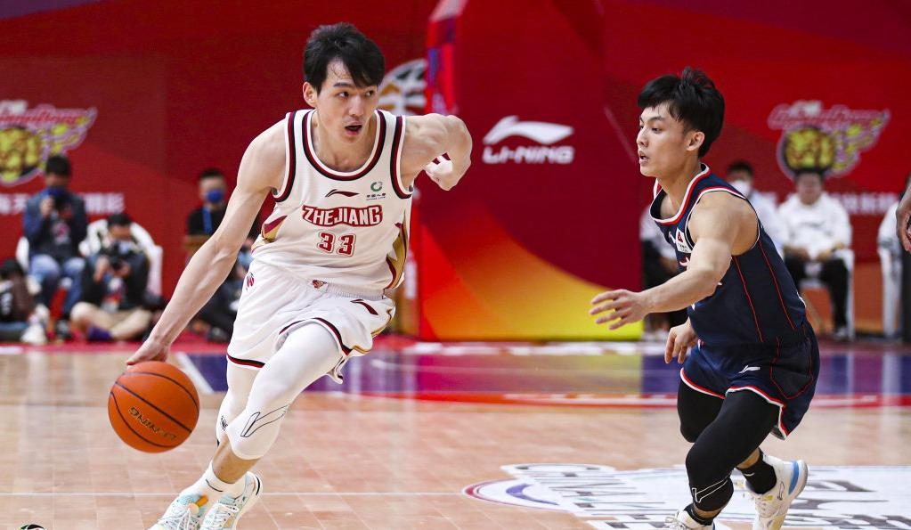 CBA最新排名！浙江高居积分榜第一，辽篮力压广东，深圳新疆两极分化