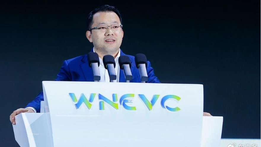 吉利新混动“够狠”：热效率46%，续航2000km，油耗2L-新浪汽车