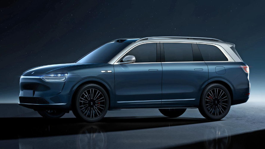 问界M9实车曝光 定位大型SUV 预售价50-60万-新浪汽车