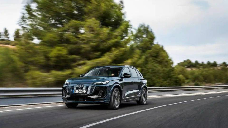 全新奥迪Q6L e-tron将于2024北京车展首次亮相|OLED|电子|奥迪_新浪新闻