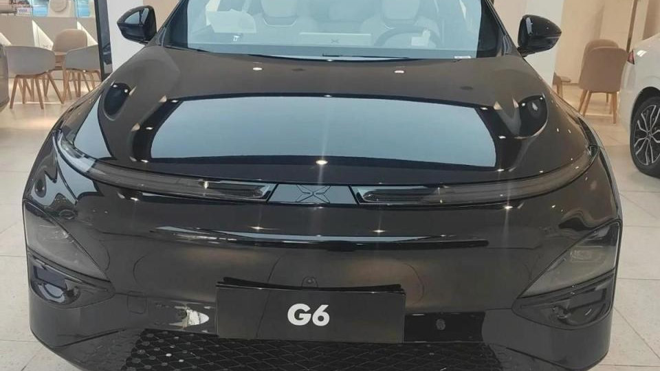 降至17.99万，新增暗夜黑，全域800V，小鹏G6值得入手吗？-新浪汽车
