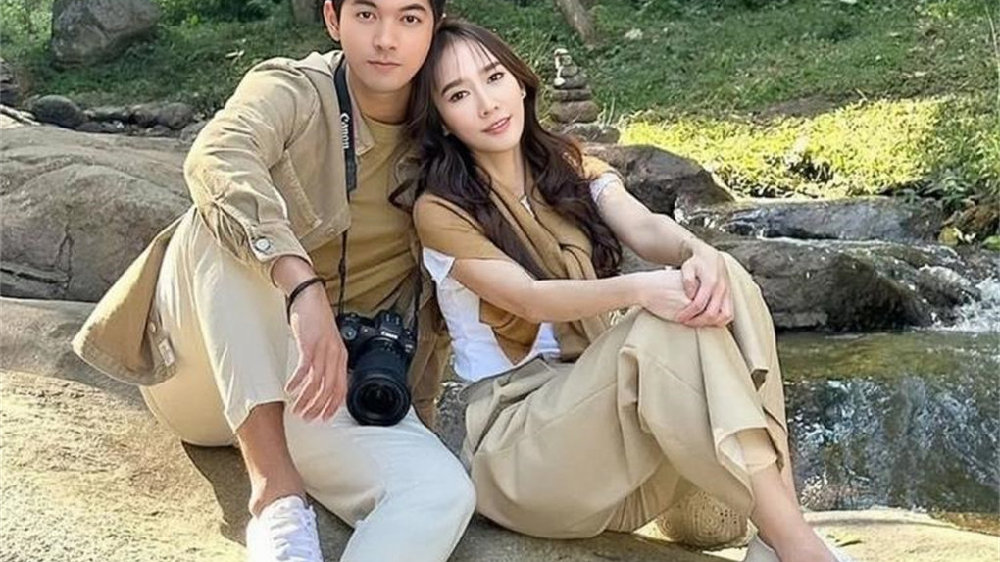 爱情失意事业得意！泰娱一姐AumP新片票房夺冠，新剧即将杀青|萤火之爱|风吹过的星星|新剧_新浪新闻