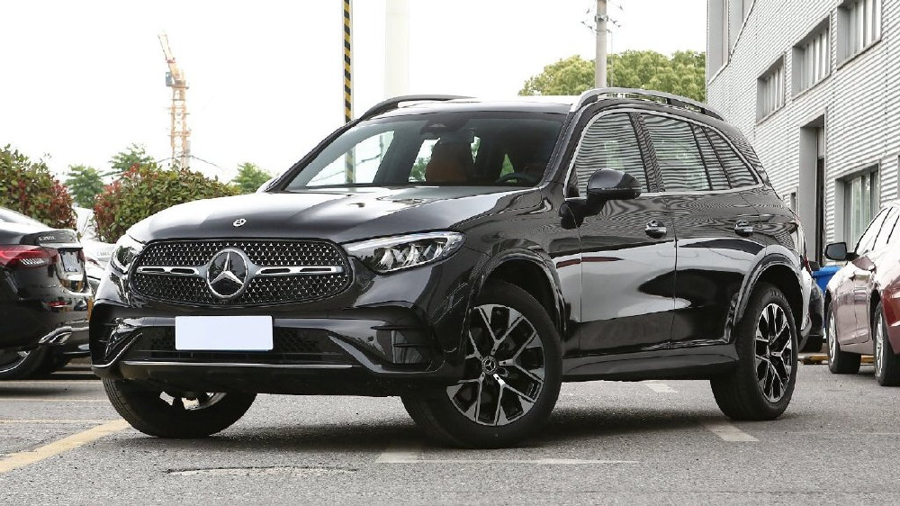 开完了奔驰GLC，再开奥迪Q5L，差距也太大了吧？-新浪汽车