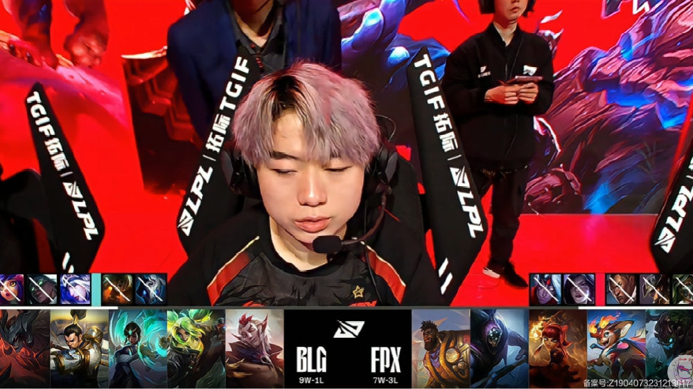 打回原形！BLG强势2比0横扫FPX终结6连胜！|连胜|剑魔|终结_新浪新闻